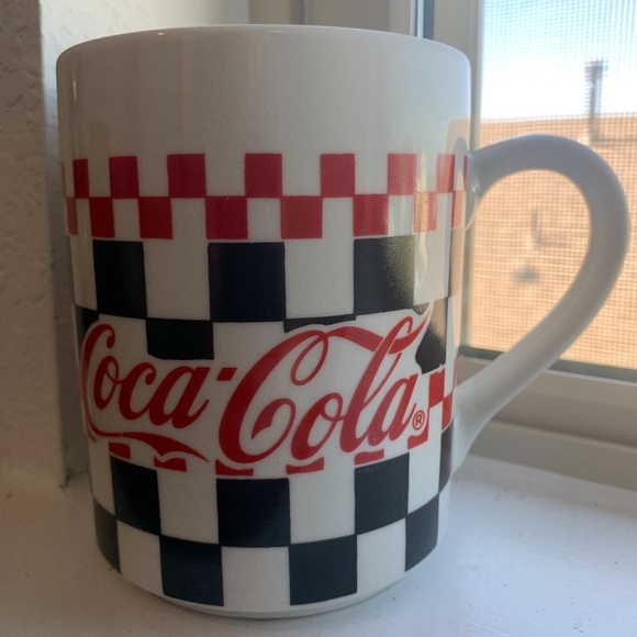 Coca Cola | Kitchen | Vintage Coca Cola Collectible Coffee Mug | Poshmark